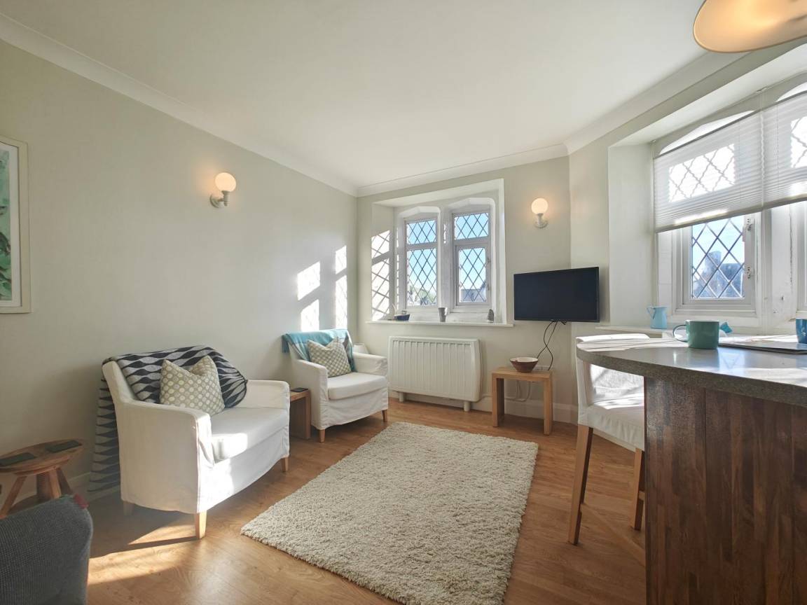 Apartment ∙ 2 Bedrooms ∙ 4 Guests - Seaton