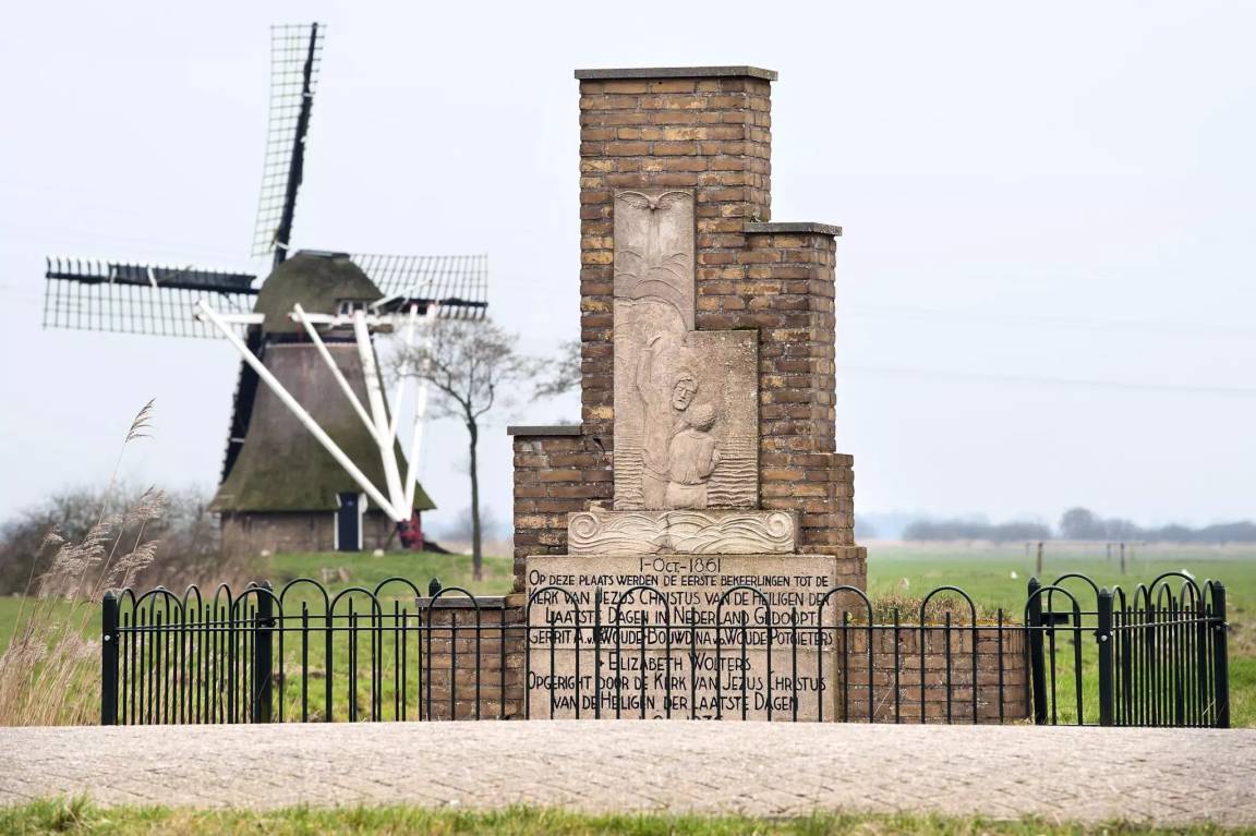 40 M² Caravan ∙ 2 Slaapkamers ∙ 4 Gasten - Drachten