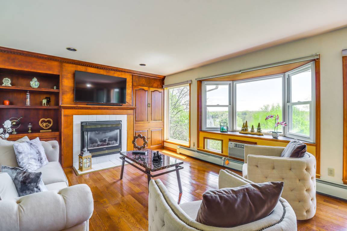 228 M² House ∙ 3 Bedrooms ∙ 8 Guests - Pocono Lake