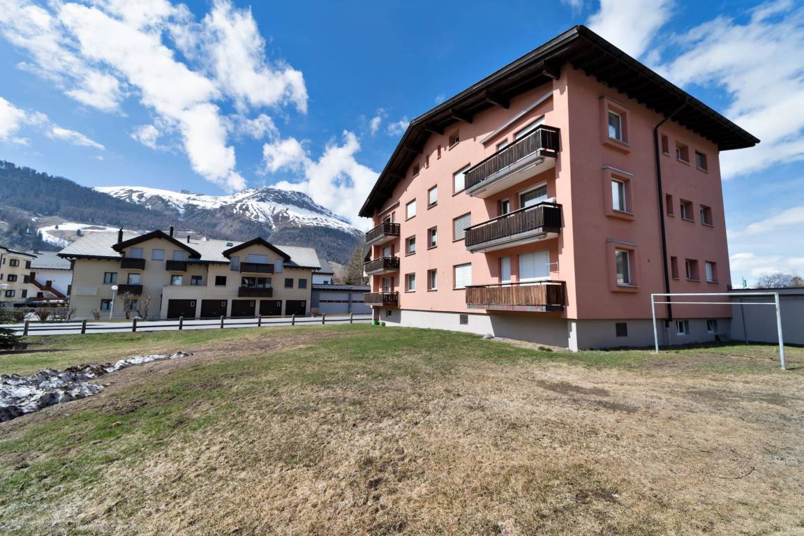 80 M² Apartment ∙ 2 Bedrooms ∙ 4 Guests - Saint Moritz