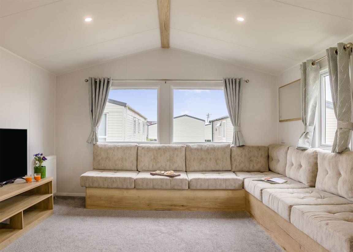 Karavaani ∙ 2 Makuuhuonetta ∙ 6 Vierasta - Suffolk