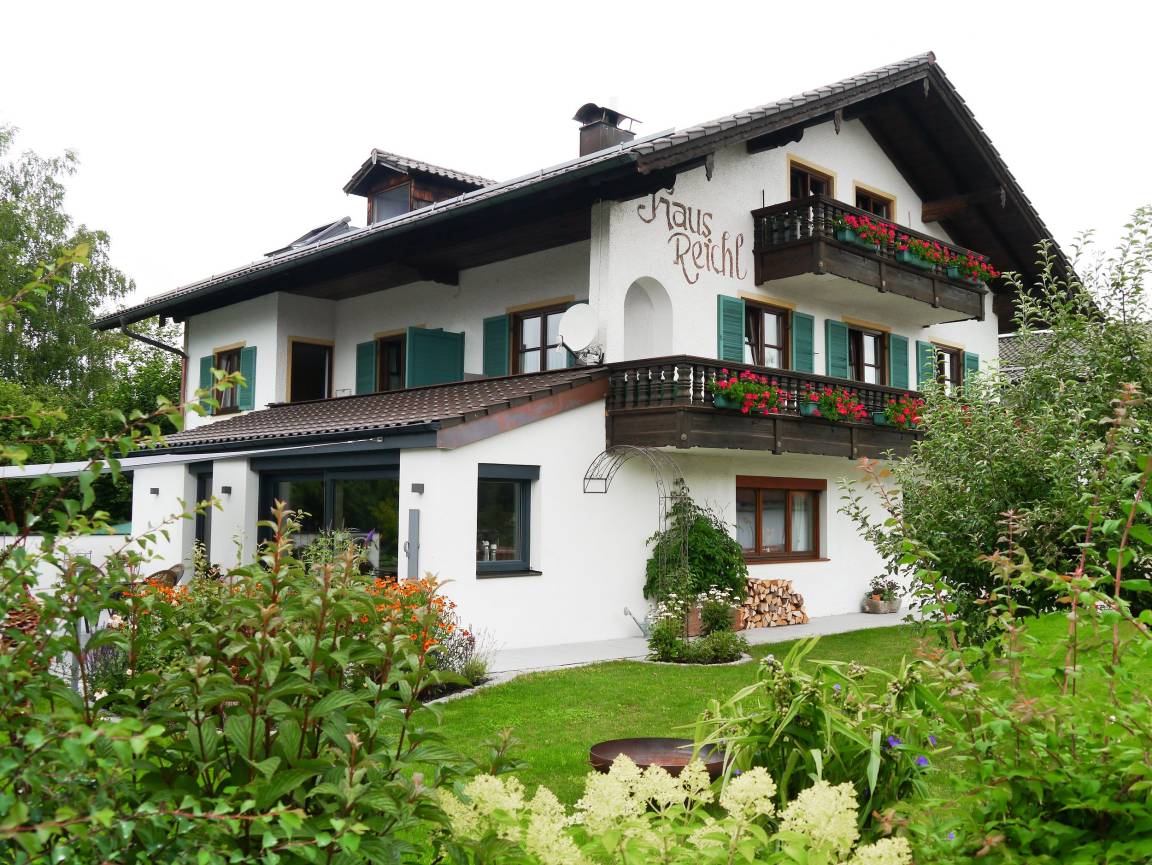 43 M² Ferienwohnung ∙ 2 Gäste - Gstadt am Chiemsee