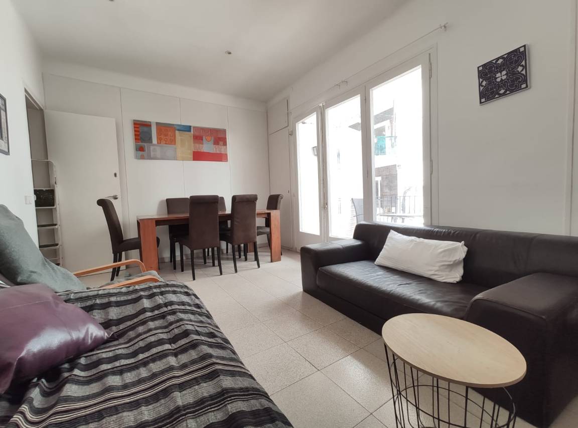 95 M² Apartment ∙ 3 Bedrooms ∙ 7 Guests - Sitges