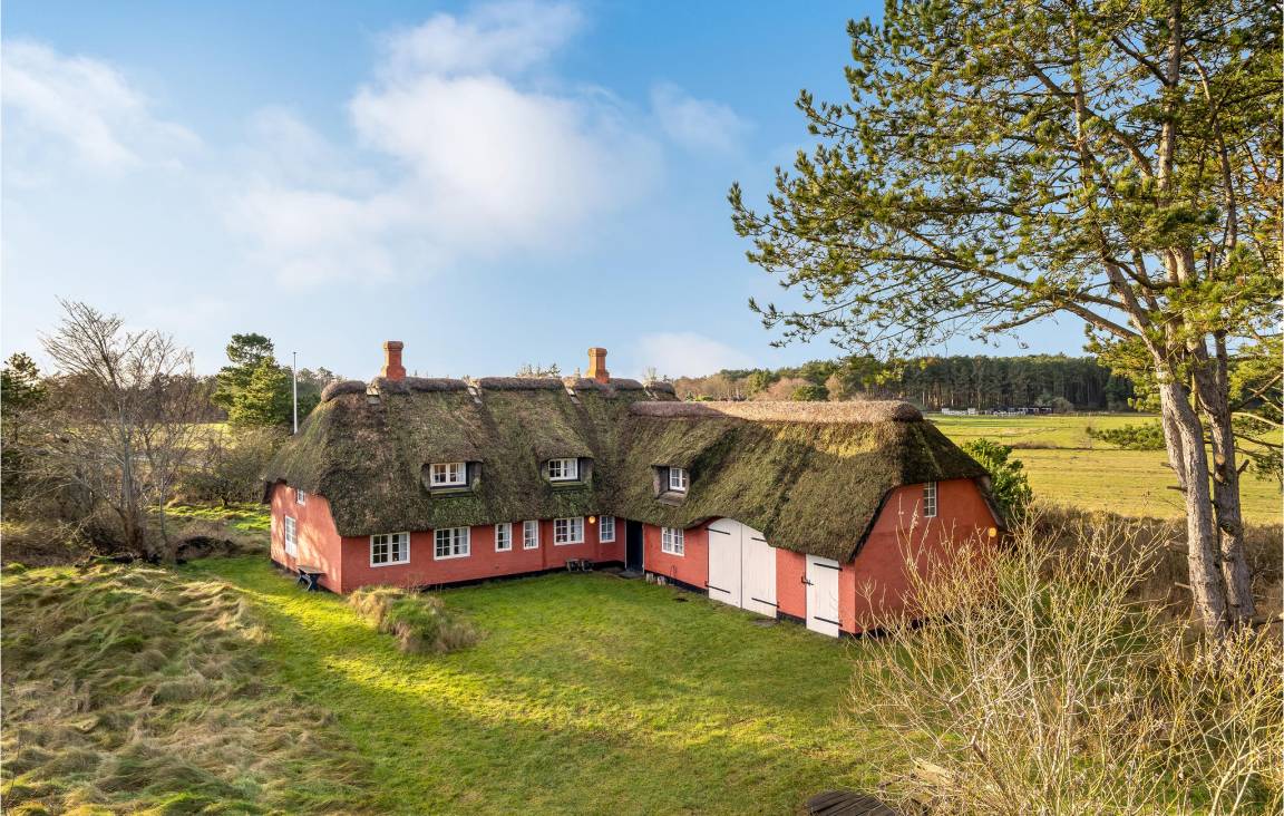 150 M² House ∙ 3 Bedrooms ∙ 6 Guests - List