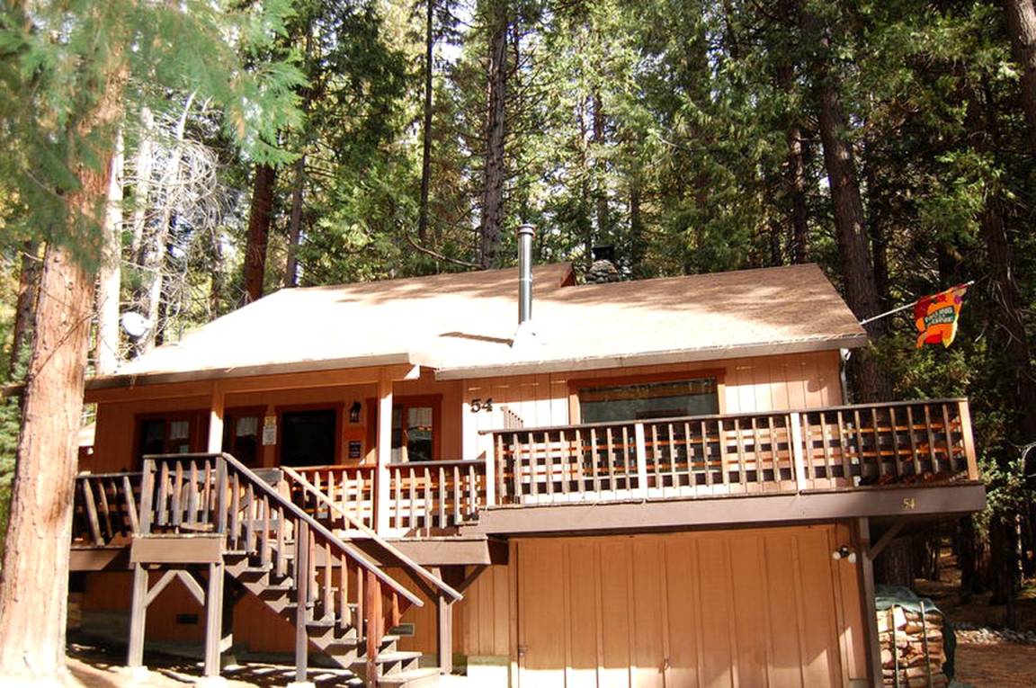 House ∙ 1 Bedroom ∙ 8 Guests - Fish Camp, CA