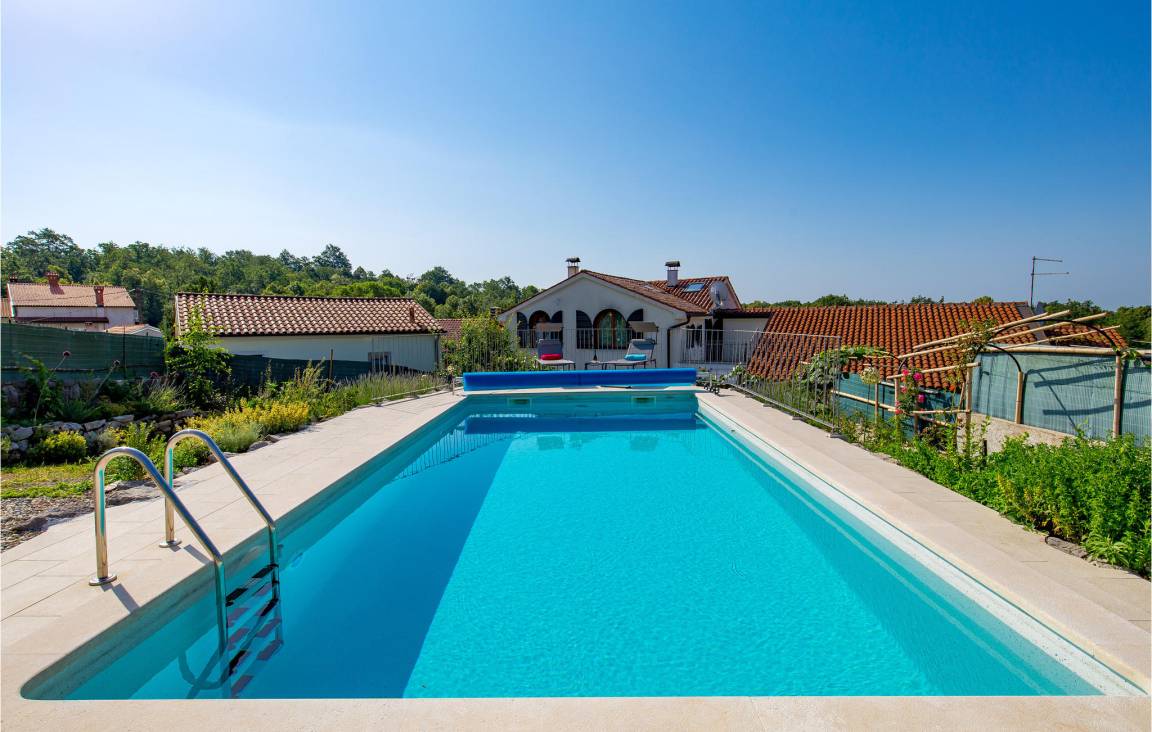 184 M² House ∙ 3 Bedrooms ∙ 6 Guests - Rijeka