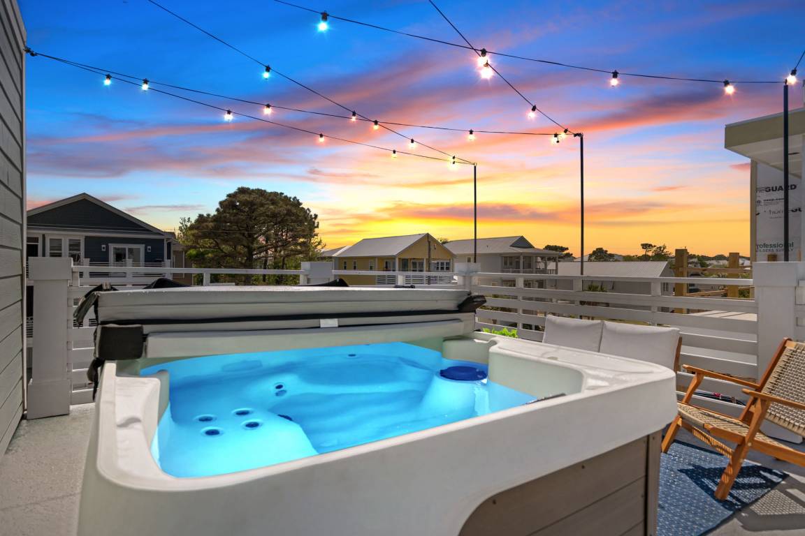 House ∙ 4 Bedrooms ∙ 11 Guests - Carolina Beach