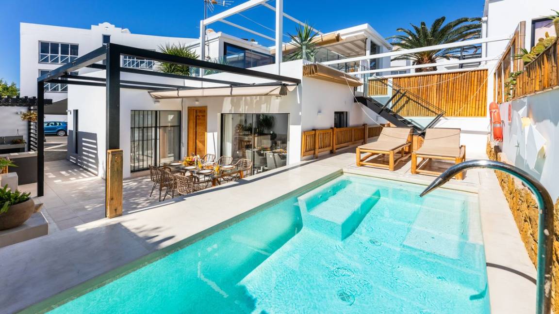 150 M² House ∙ 3 Bedrooms ∙ 4 Guests - Corralejo