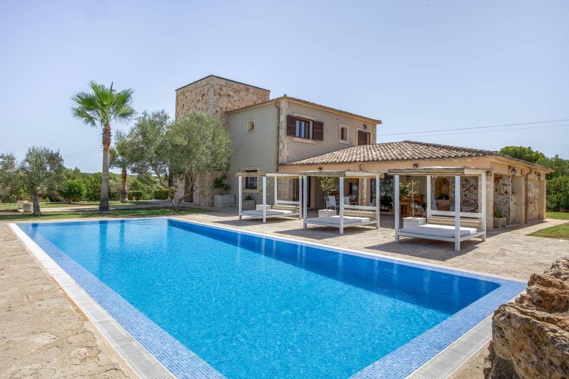 340 M² Fazenda ∙ 4 Quartos ∙ 8 Hóspedes - Campos