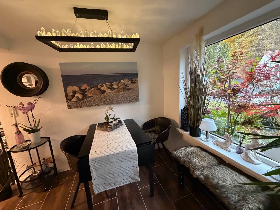 70 M² Ferienwohnung ∙ 2 Schlafzimmer ∙ 4 Gäste - Melsungen