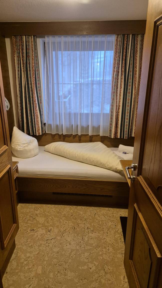 40 M² Hotel ∙ 2 Bedrooms ∙ 3 Guests - Längenfeld
