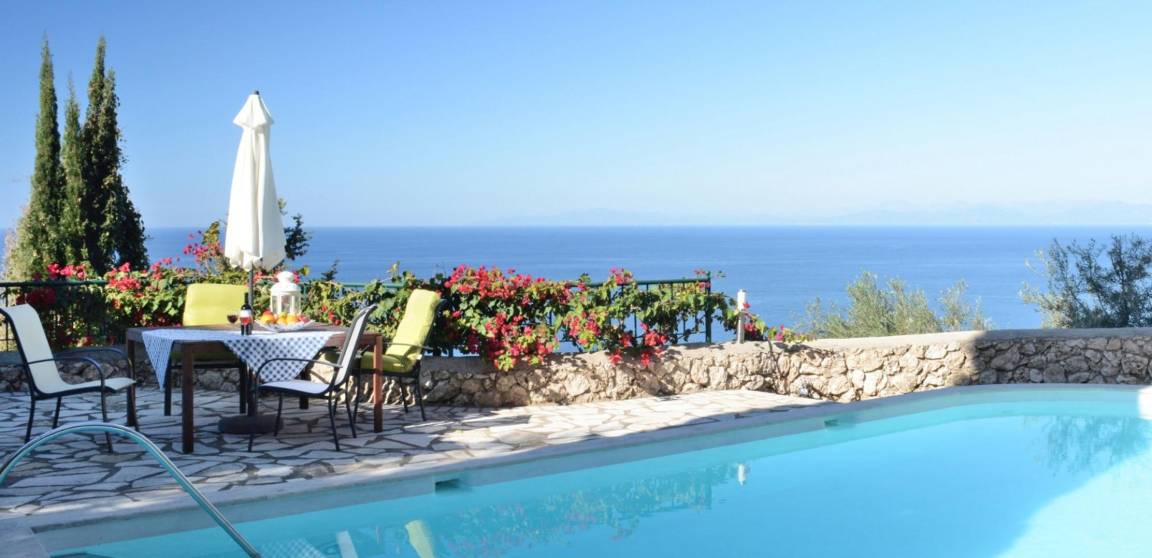 100 M² Villa ∙ 3 Bedrooms ∙ 6 Guests - Lefkada
