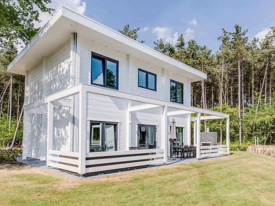 160 M² Villa ∙ 4 Bedrooms ∙ 8 Guests - Maastricht