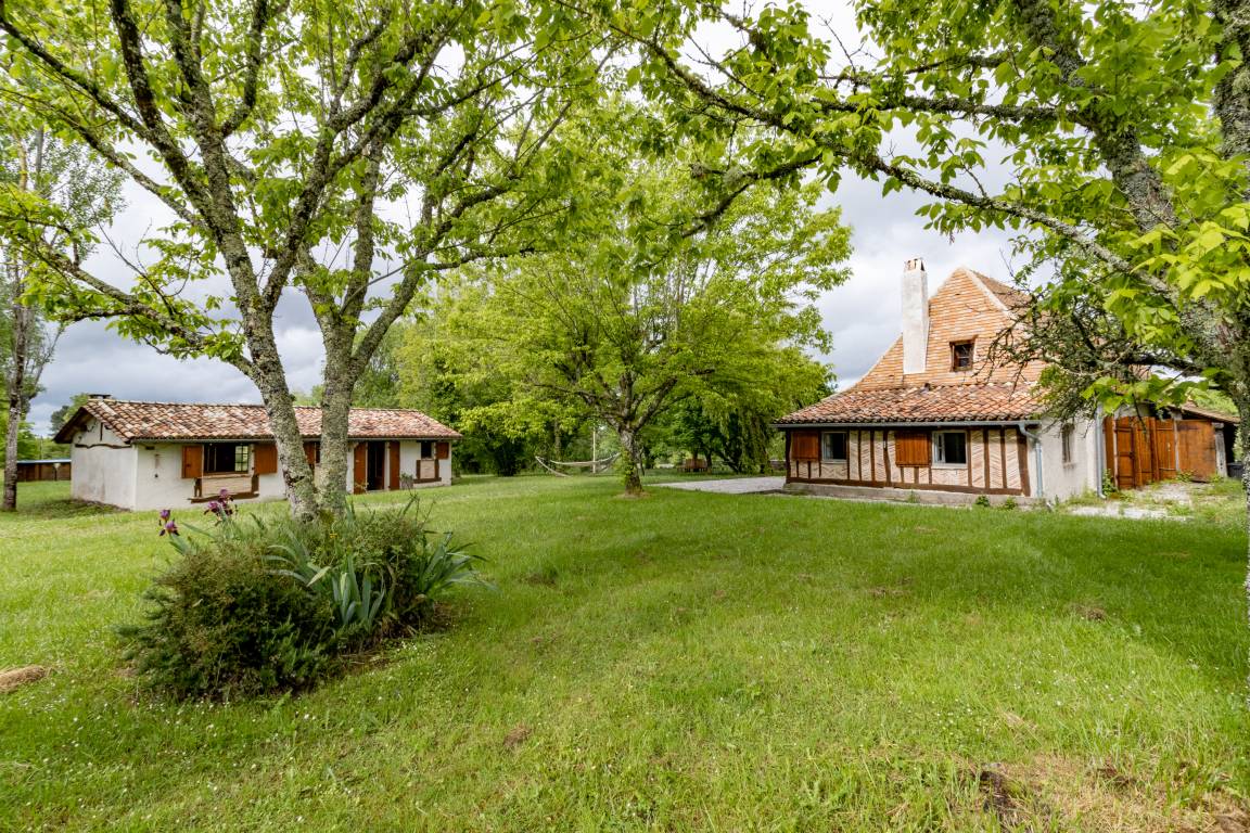 165 M² Maison De Vacances ∙ 4 Chambres ∙ 10 Personnes - Dordogne