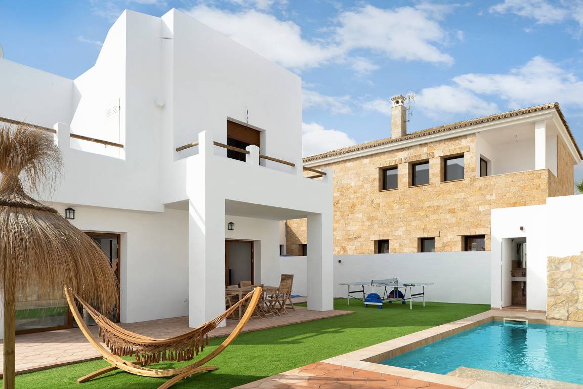 160 M² Villa ∙ 4 Habitaciones ∙ 9 Huéspedes - Zahara de los Atunes