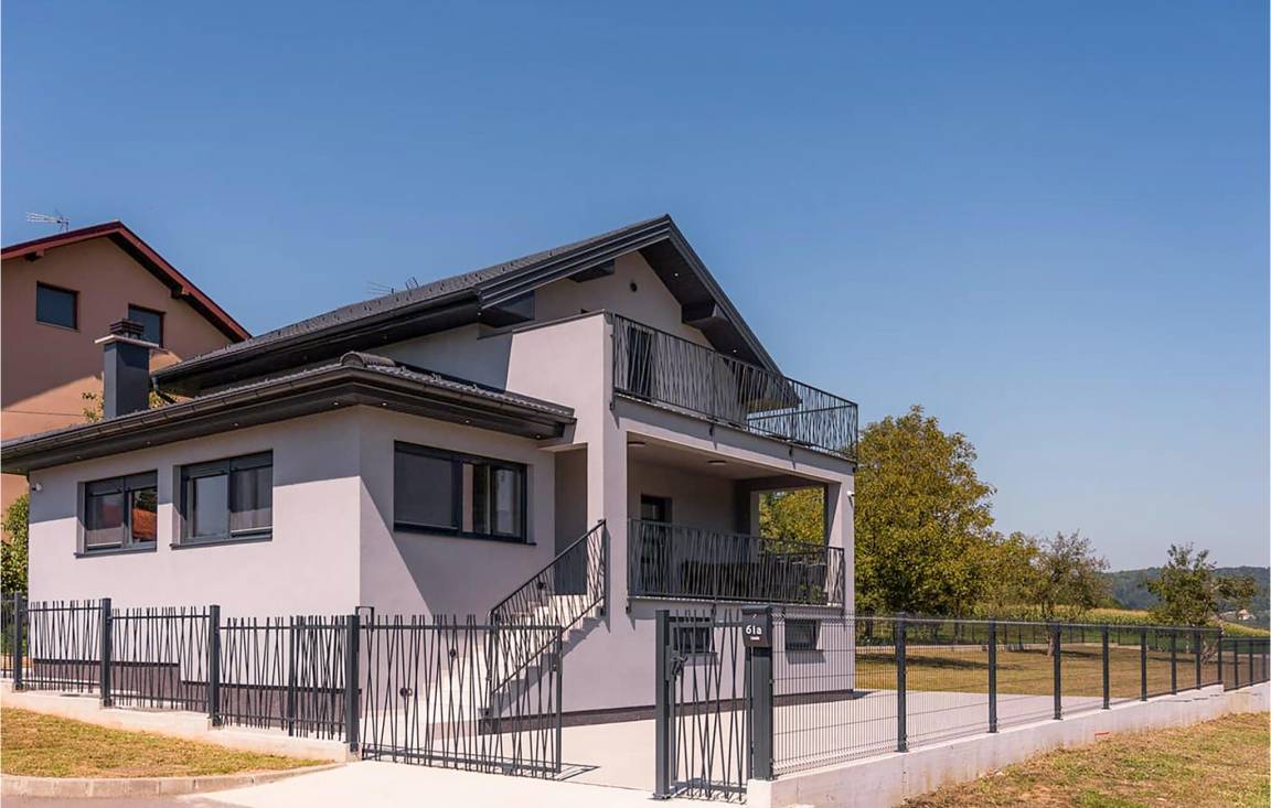 150 M² Ferienhaus ∙ 3 Schlafzimmer ∙ 6 Gäste - Karlovac