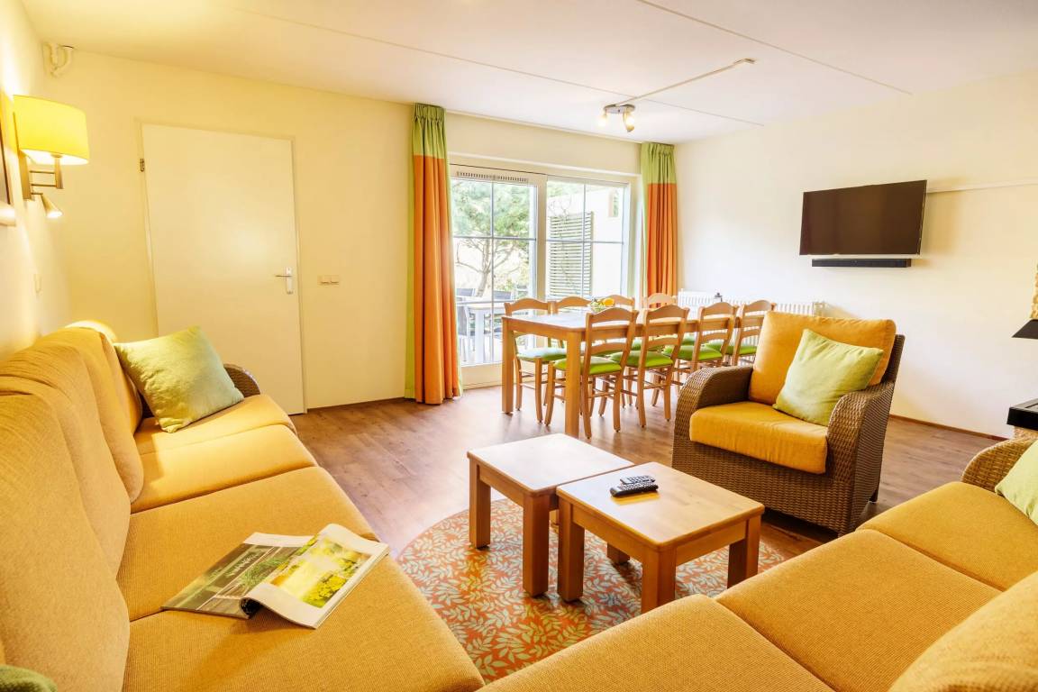 88 M² Caravan ∙ 4 Bedrooms ∙ 8 Guests - Brouwershaven