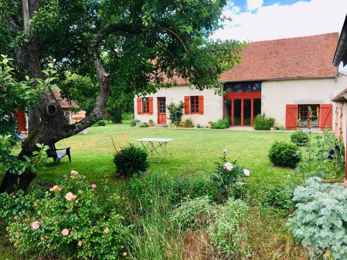 87 M² Gîte ∙ 2 Chambres ∙ 4 Personnes - Varennes-sur-Allier