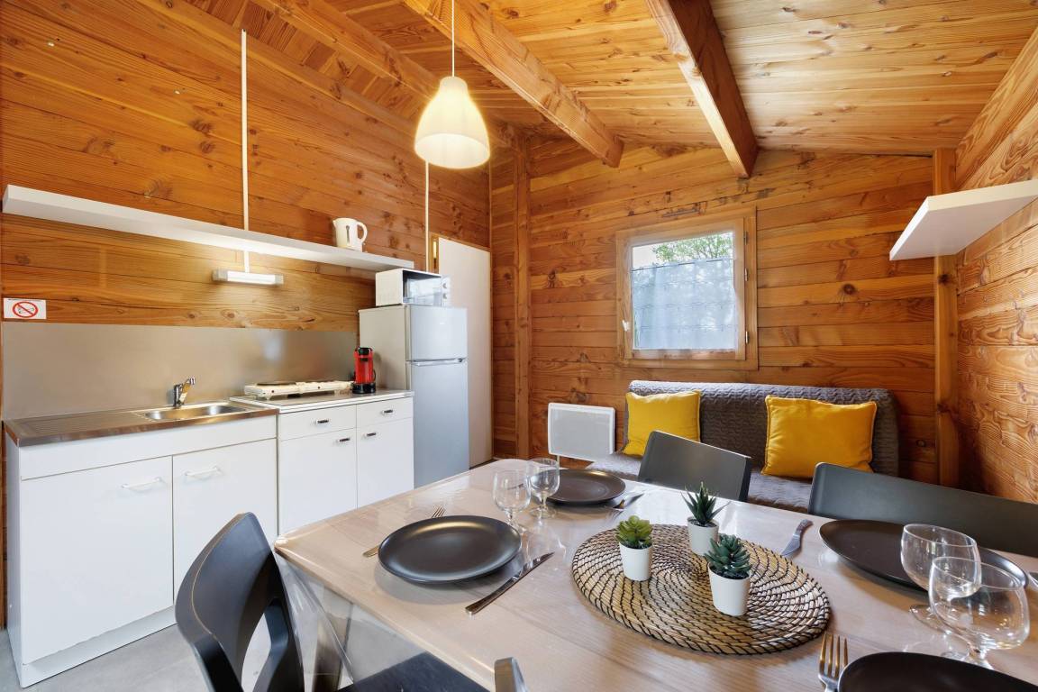 32 M² Camping ∙ 2 Chambres ∙ 6 Personnes - Sallertaine