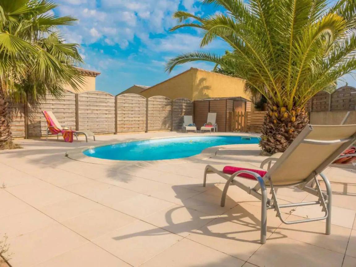 150 M² Gîte ∙ 5 Chambres ∙ 10 Personnes - Capestang