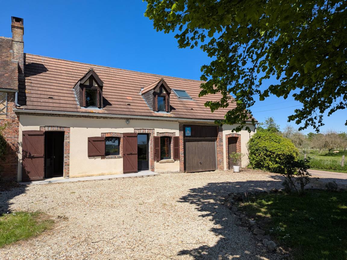 130 M² Cottage ∙ 4 Chambres ∙ 7 Personnes - Courtenay