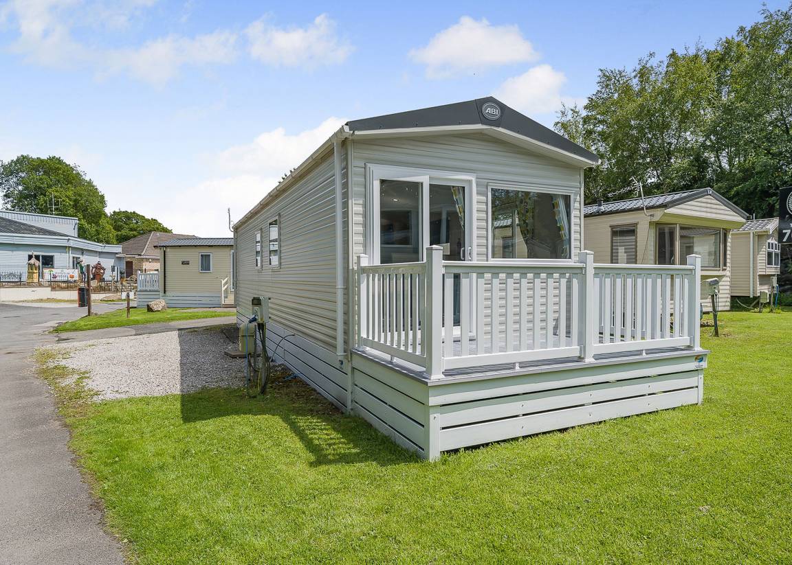 Chalet ∙ 2 Bedrooms ∙ 4 Guests - Lancashire