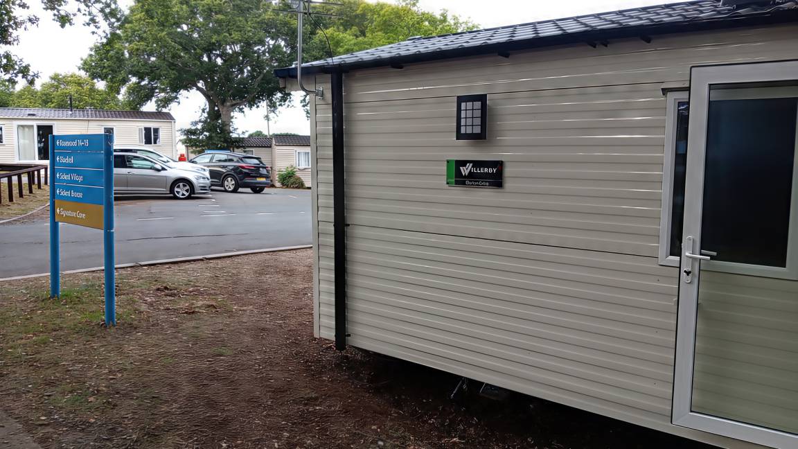 Cottage ∙ 3 Bedrooms ∙ 8 Guests - Hampshire