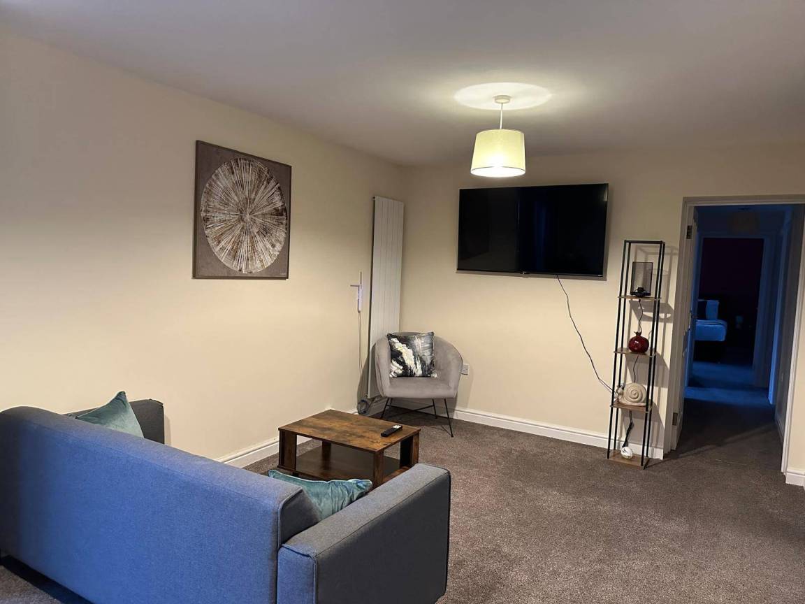 75 M² Apartment ∙ 2 Bedrooms ∙ 6 Guests - Stroud, UK
