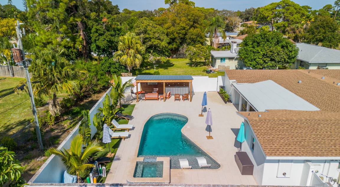242 M² House ∙ 4 Bedrooms ∙ 8 Guests - Anna Maria Island, FL