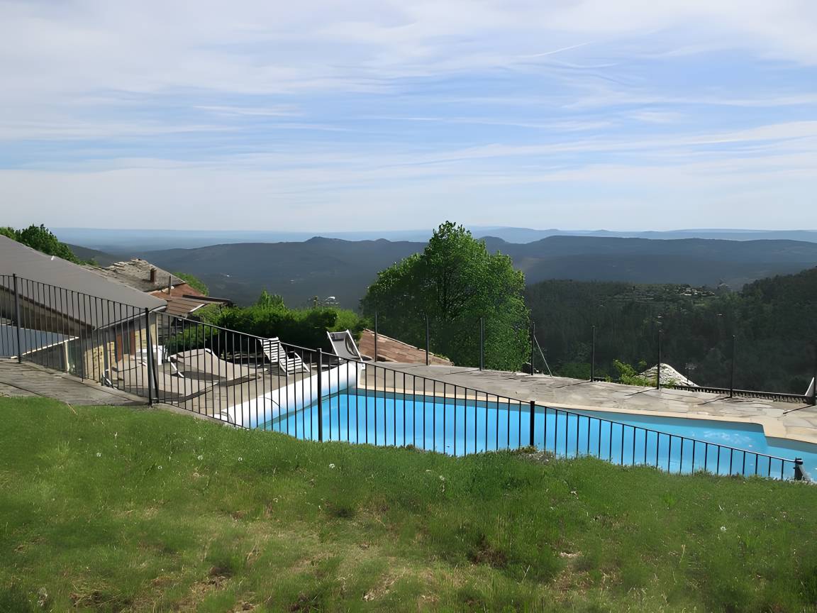 140 M² House ∙ 4 Bedrooms ∙ 9 Guests - Ardèche