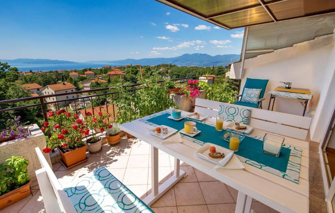 90 M² Apartamento ∙ 2 Habitaciones ∙ 4 Huéspedes - Rijeka