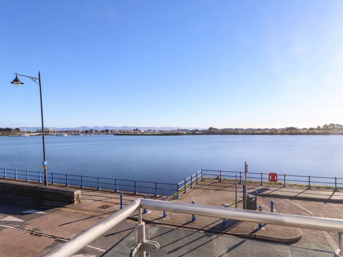 Cottage ∙ 2 Bedrooms ∙ 4 Guests - Pwllheli