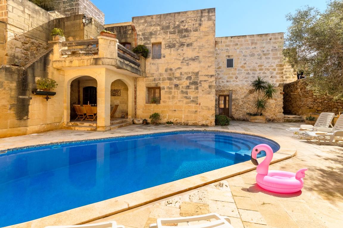325 M² House ∙ 3 Bedrooms ∙ 8 Guests - Malta