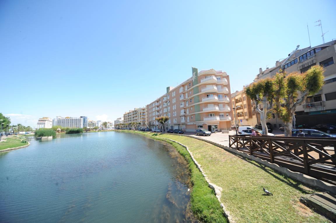 75 M² Apartamento ∙ 4 Habitaciones ∙ 8 Huéspedes - Peñíscola