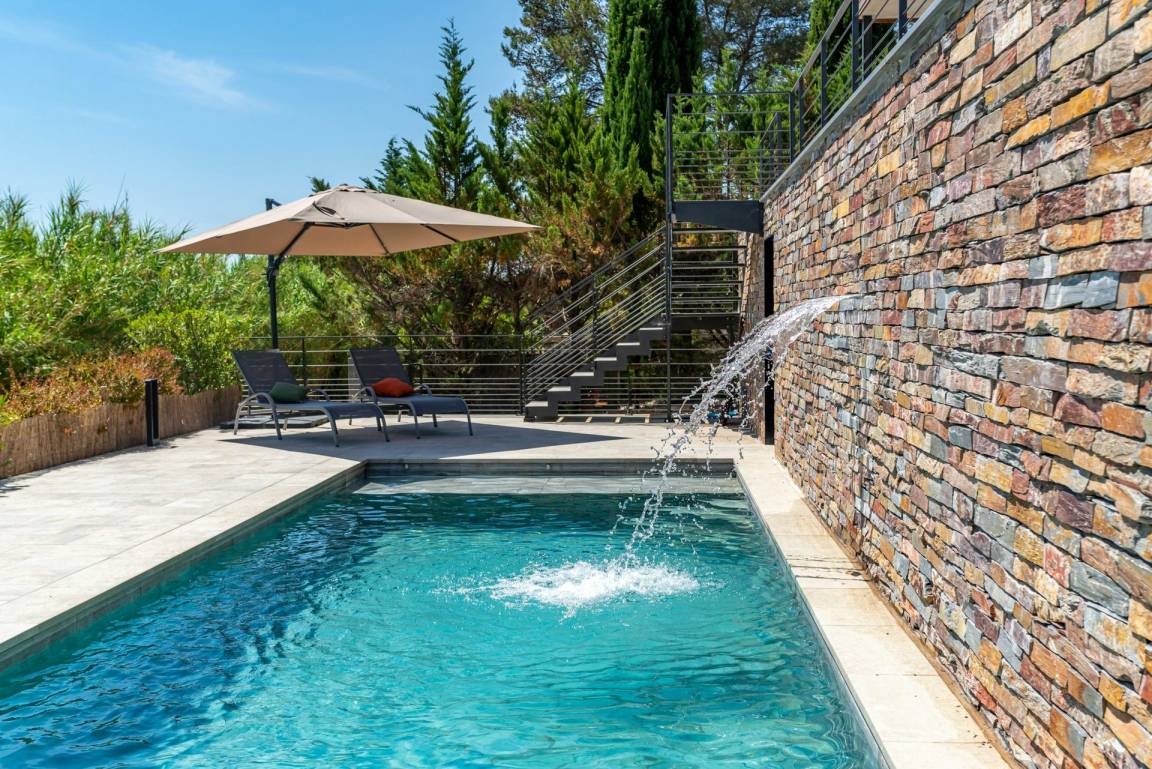 170 M² Maison De Vacances ∙ 4 Chambres ∙ 8 Personnes - Juvignac