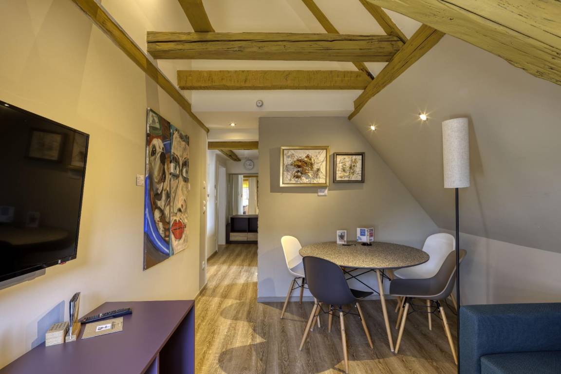 45 M² Ferienwohnung ∙ 1 Schlafzimmer ∙ 4 Gäste - Marktheidenfeld