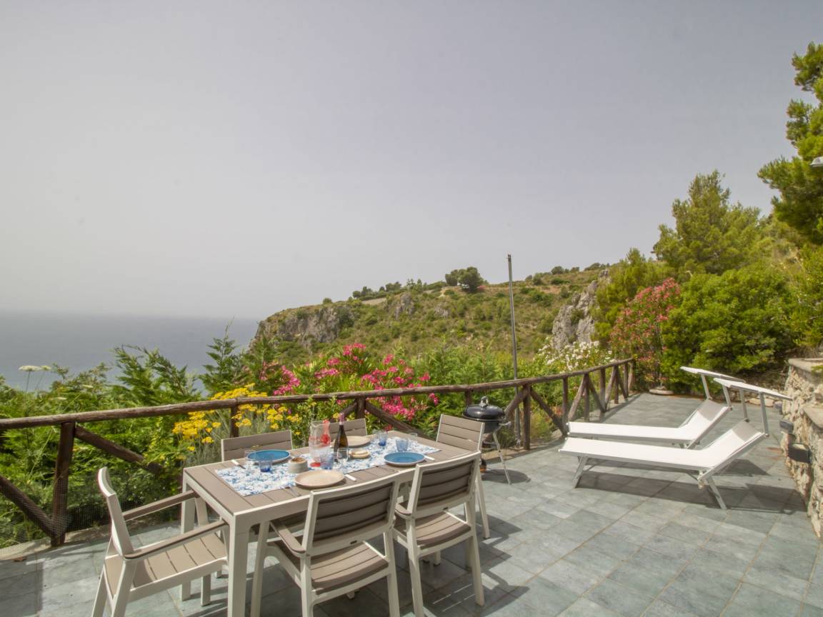 100 M² House ∙ 2 Bedrooms ∙ 7 Guests - Sperlonga
