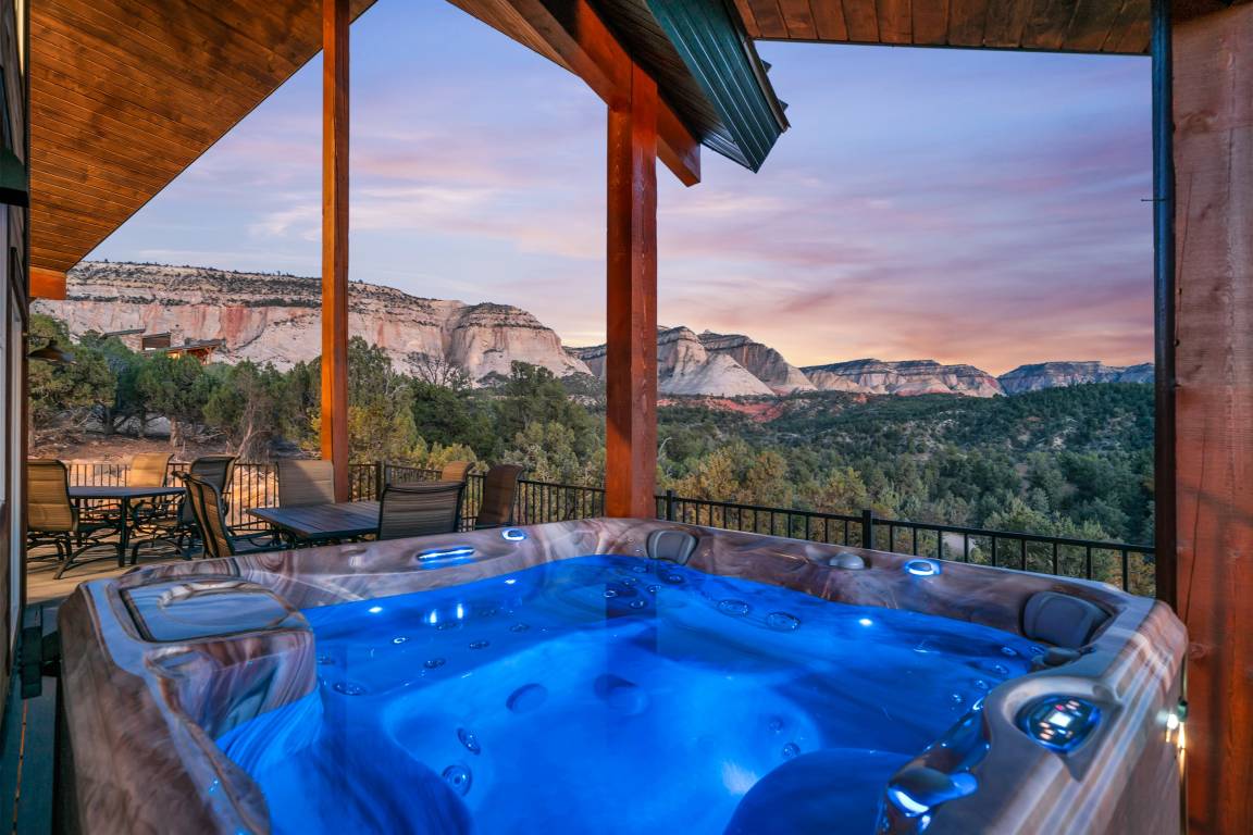 House ∙ 6 Bedrooms ∙ 16 Guests - Orderville, UT