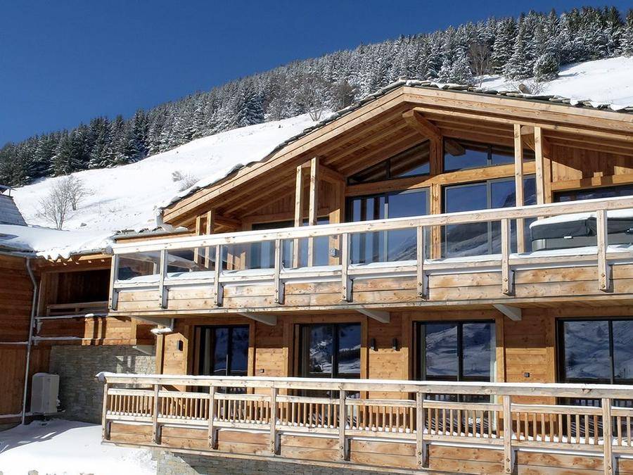 210 M² Chalet ∙ 6 Chambres ∙ 14 Personnes -
