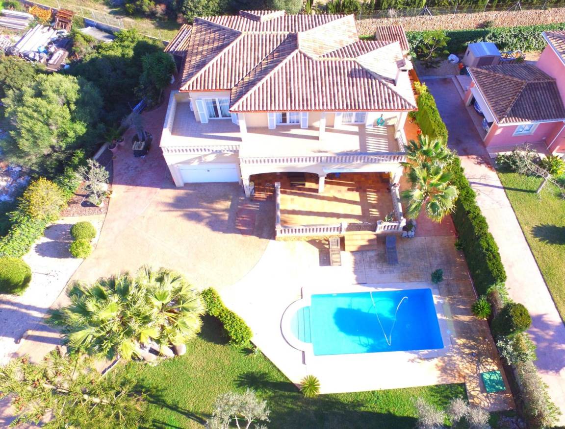 250 M² Villa ∙ 4 Habitaciones ∙ 10 Huéspedes - El Arenal