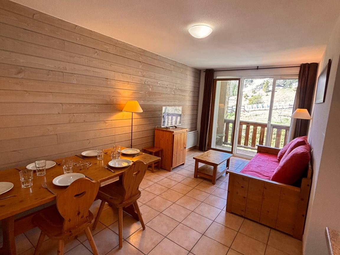 35 M² Apartamento ∙ 2 Habitaciones ∙ 6 Huéspedes - Les Angles