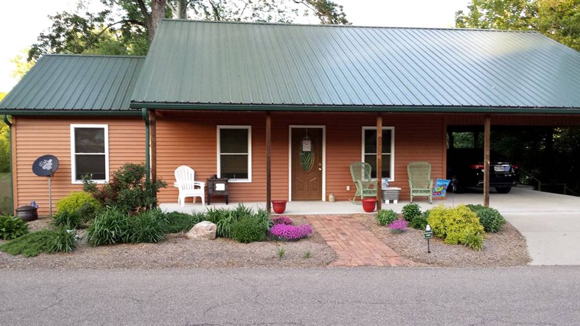 House ∙ 1 Bedroom ∙ 4 Guests - Rio Grande, OH