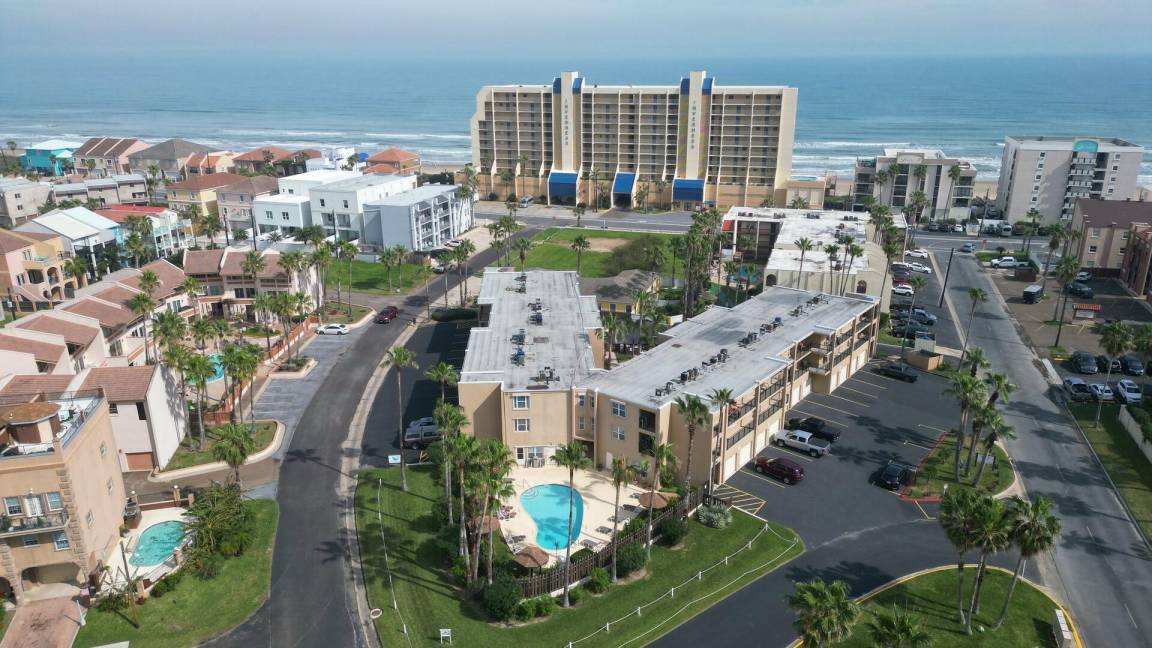 Condo ∙ 2 Bedrooms ∙ 8 Guests - South Padre Island