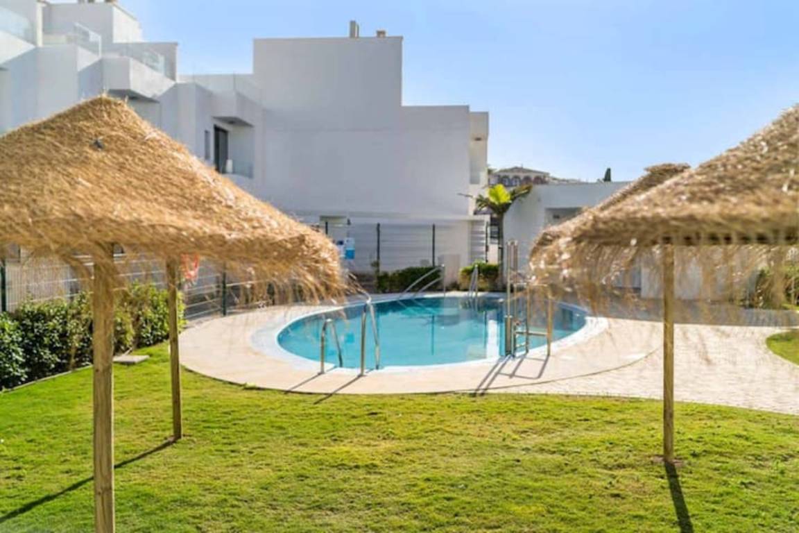 160 M² Casa ∙ 4 Habitaciones ∙ 8 Huéspedes - Fuengirola