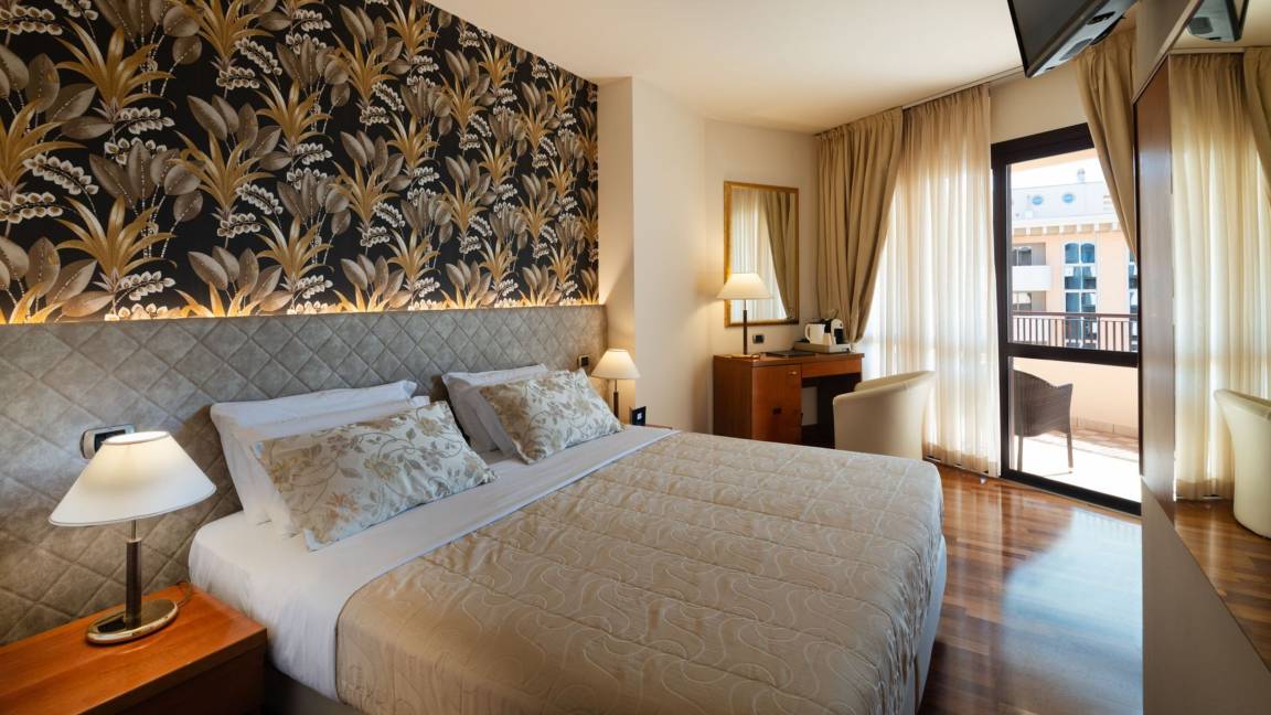 20 M² Camera Privata ∙ 1 Camera Da Letto ∙ 2 Ospiti - Bibione