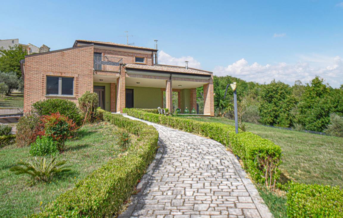 250 M² Casa ∙ 3 Habitaciones ∙ 8 Huéspedes - Avellino