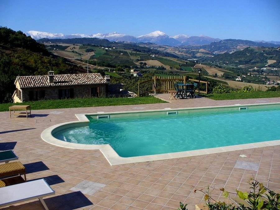 70 M² Private Room ∙ 2 Bedrooms ∙ 4 Guests - Marche