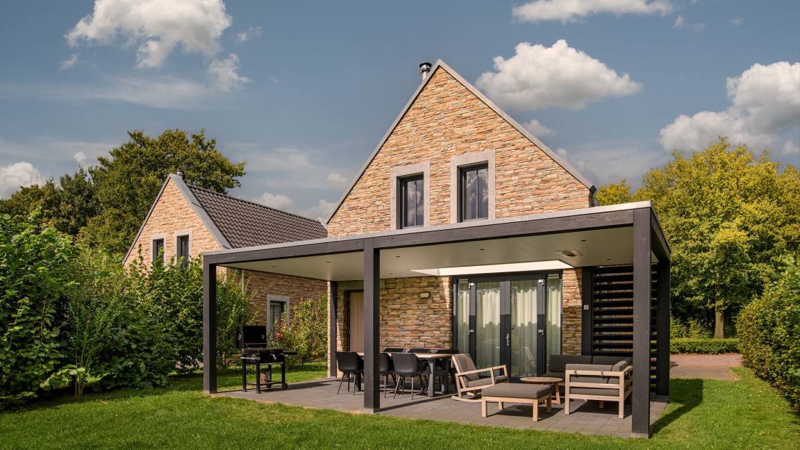 86 M² Bungalow ∙ 3 Bedrooms ∙ 6 Guests - Maastricht