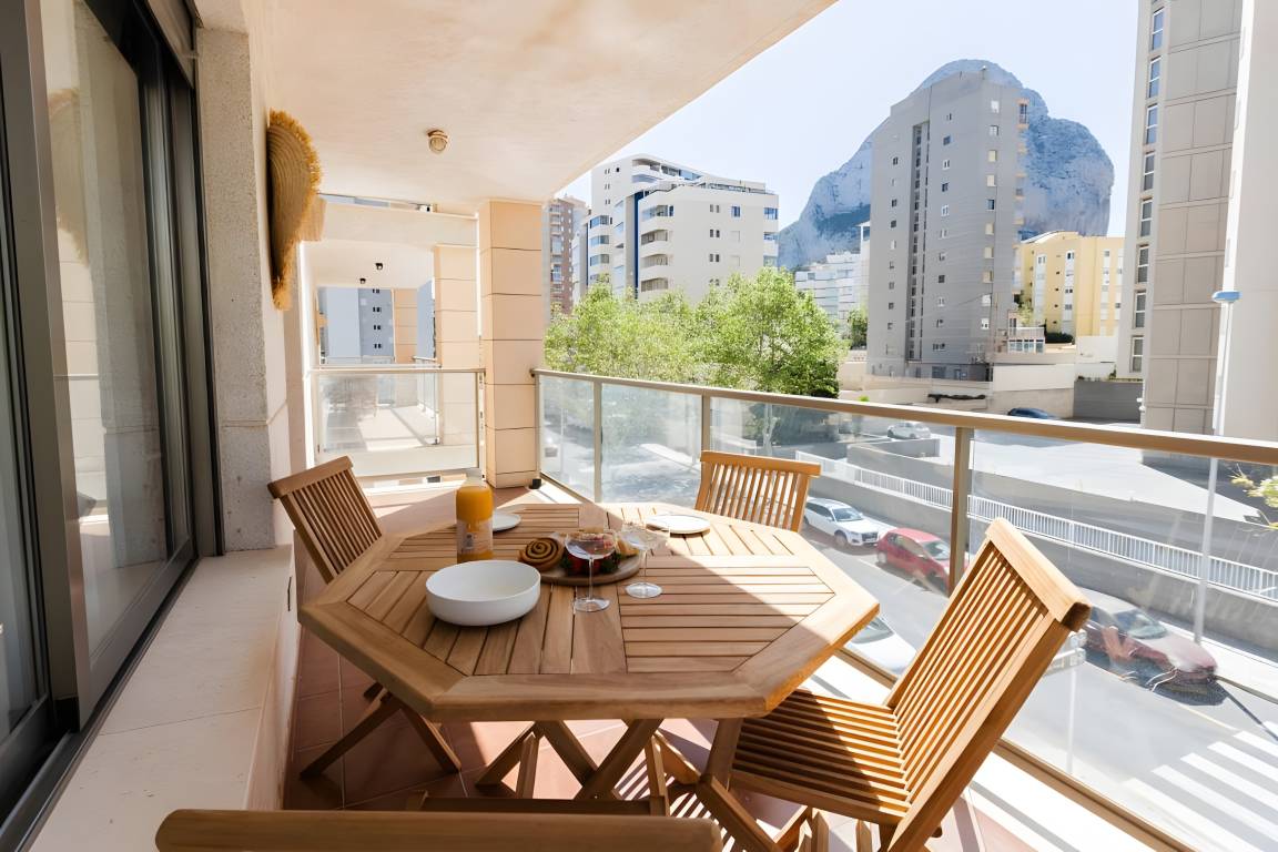 50 M² Ferienwohnung ∙ 2 Schlafzimmer ∙ 4 Gäste - Calp