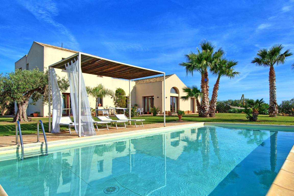300 M² Villa ∙ 5 Chambres ∙ 10 Personnes - Trapani